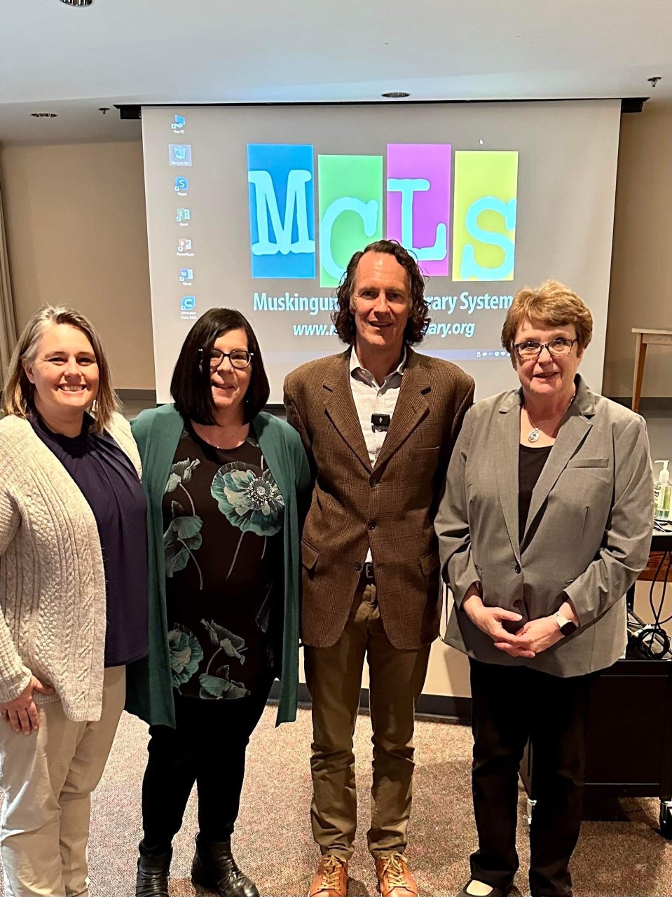 Dr. Hattingh Delivers Community Talks | Muskingum University